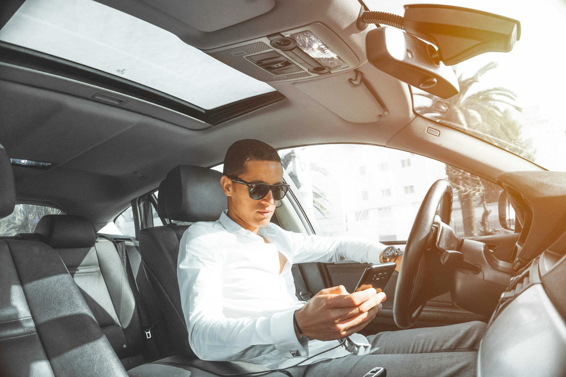 Distracted Driving Awareness: Tips to Stay Safe | G&G